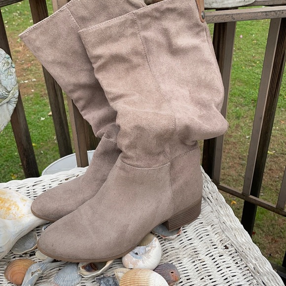 Shoes | Womens Tan Suede Slouch Boots | Poshmark
